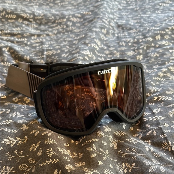 Giro | Other | Giro Black Goggles With Enhanced Vision And Ventilation ...